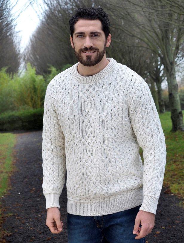 The History of the Aran Sweater: A Timeless Irish Tradition ...